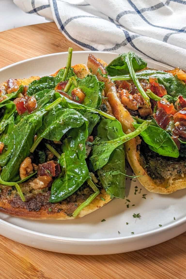 Spicy Zhug Chicken Pita Sandwich with Spinach Date Salad - Just Maika ...
