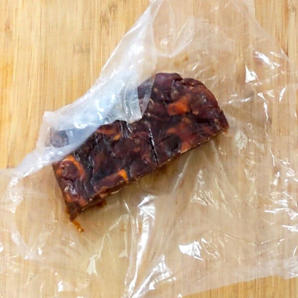 How to Make Homemade Tamarind Paste - Just Maika Cooking