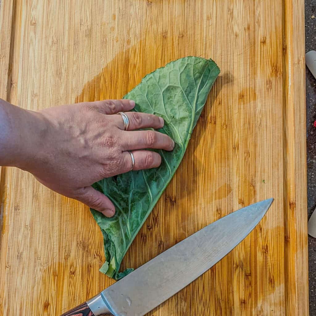 How to Trim and Slice Collard Greens (Step-by-Step Guide) - Just Maika ...