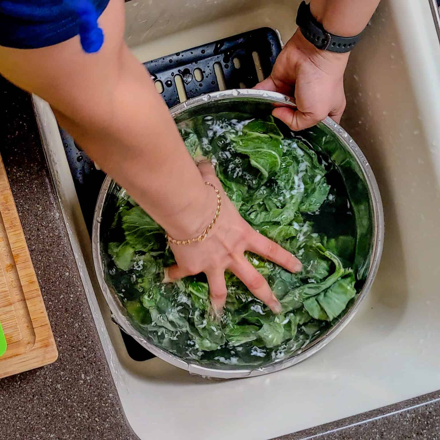 How to Clean Collard Greens | Step-by-Step - Just Maika Cooking