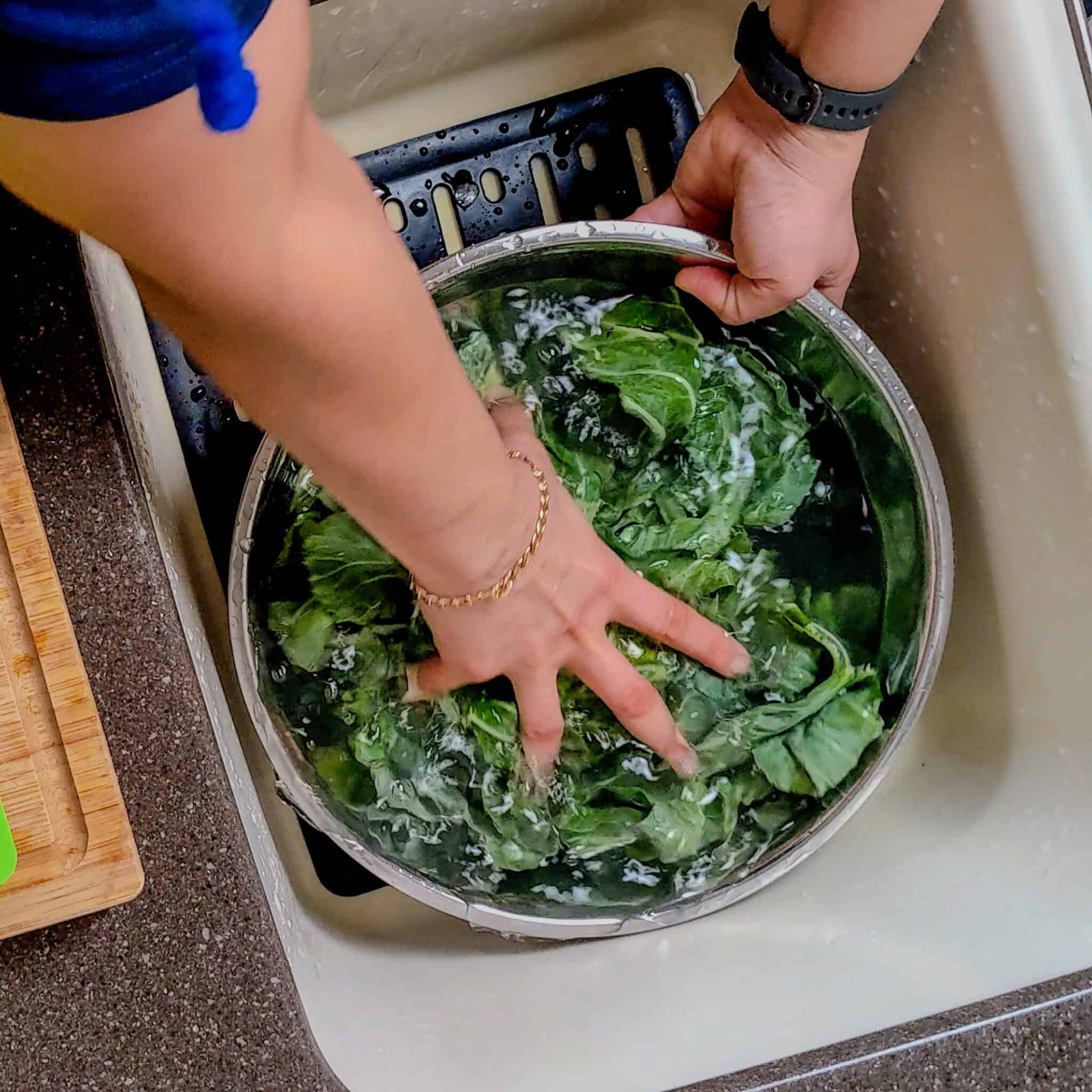 How to Clean Collard Greens | Step-by-Step - Just Maika Cooking