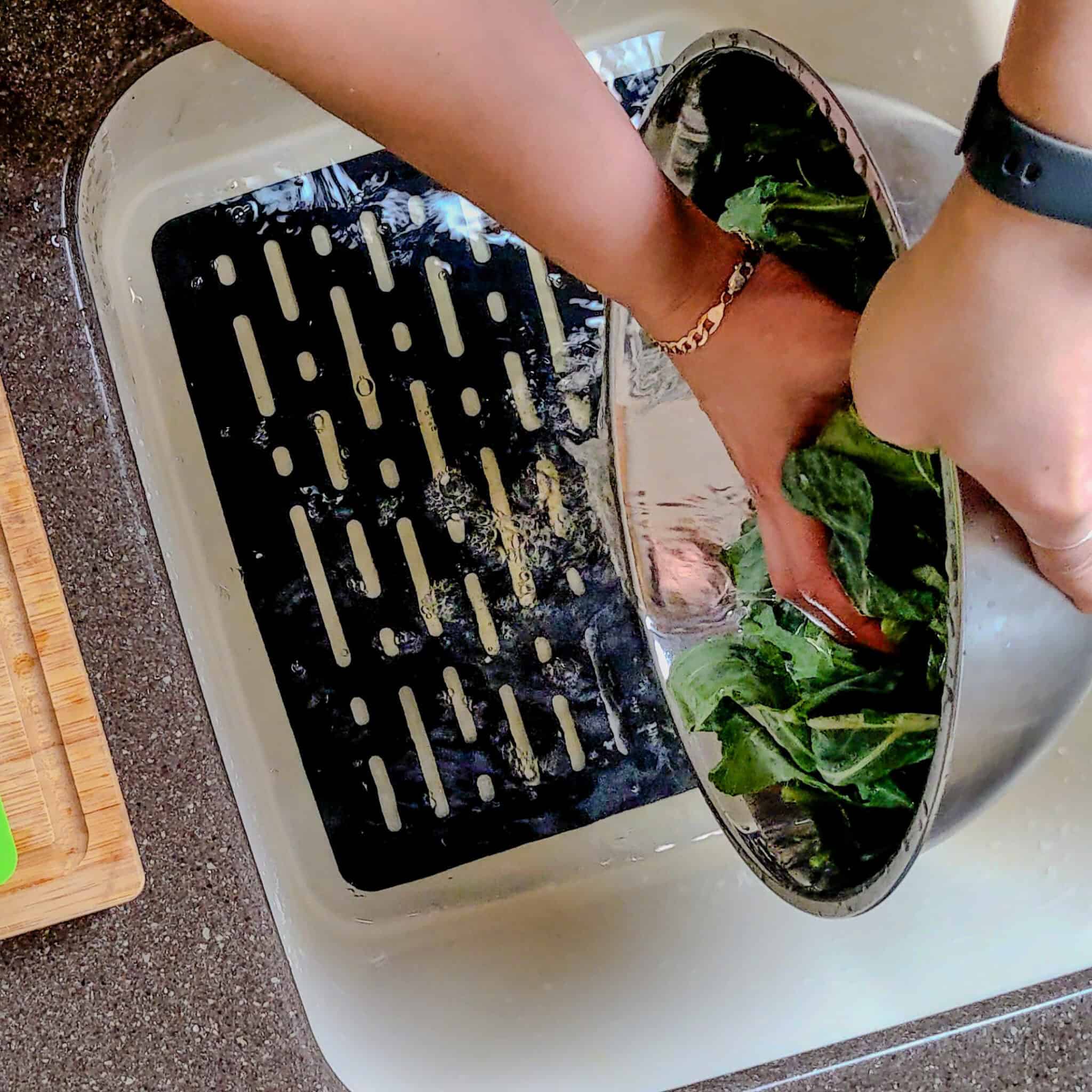 How to Clean Collard Greens | Step-by-Step - Just Maika Cooking