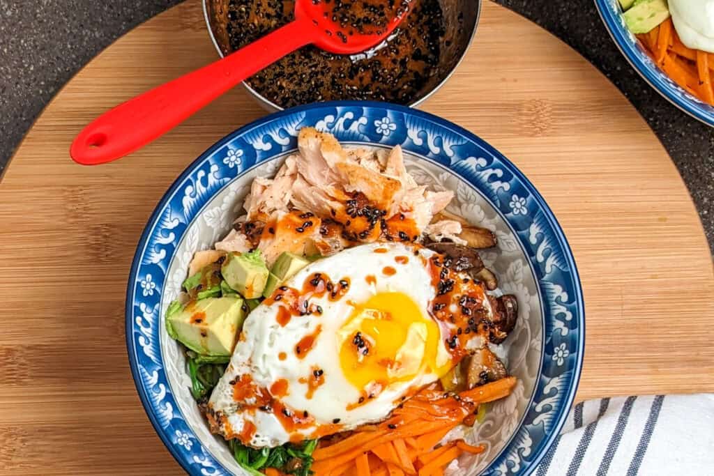 Sesame Chili Salmon Rice Bowl - Just Maika Cooking